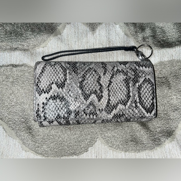 Levenger | Bags | Levenger Snake Skin Wallet | Poshmark
